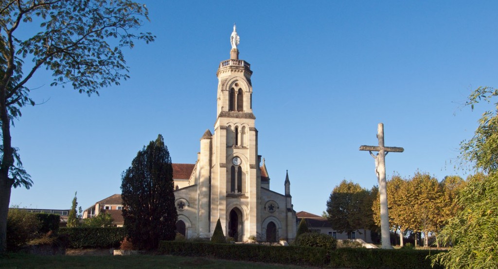 Portail grande église - Abbaye Notre-Dame de Maylis